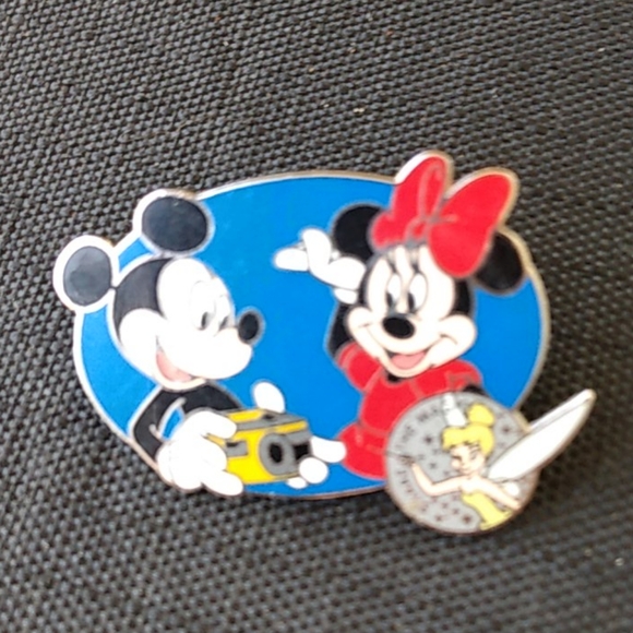 Disney | Jewelry | Vintage Disney Pin | Poshmark